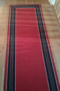 Caldey-Runner. Solva Woollen Mill