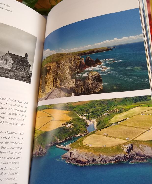 St Davids Peninsula Pocket Book - Jacki Sime. Solva Woollen Mill
